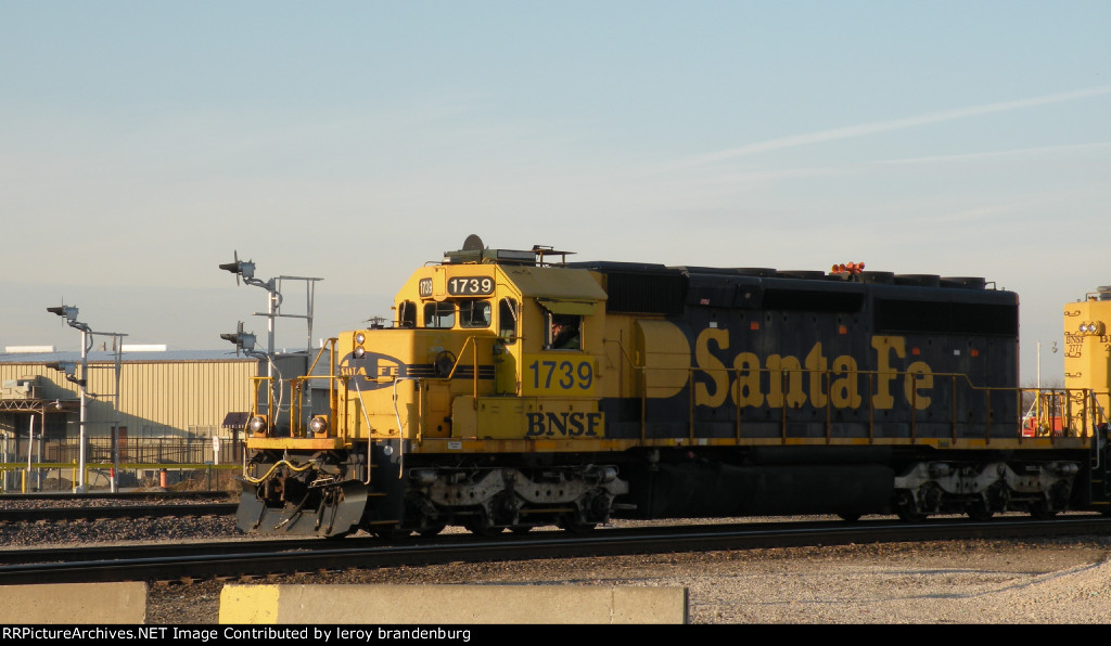 BNSF 1739 at santa fe jct